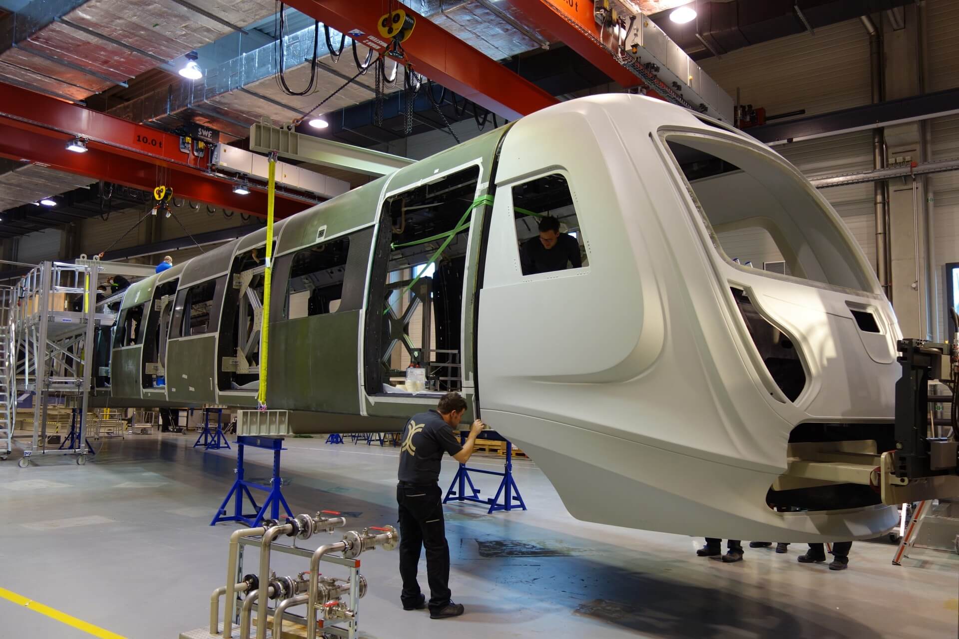 CFRP lightweight train CETROVO - CG Rail